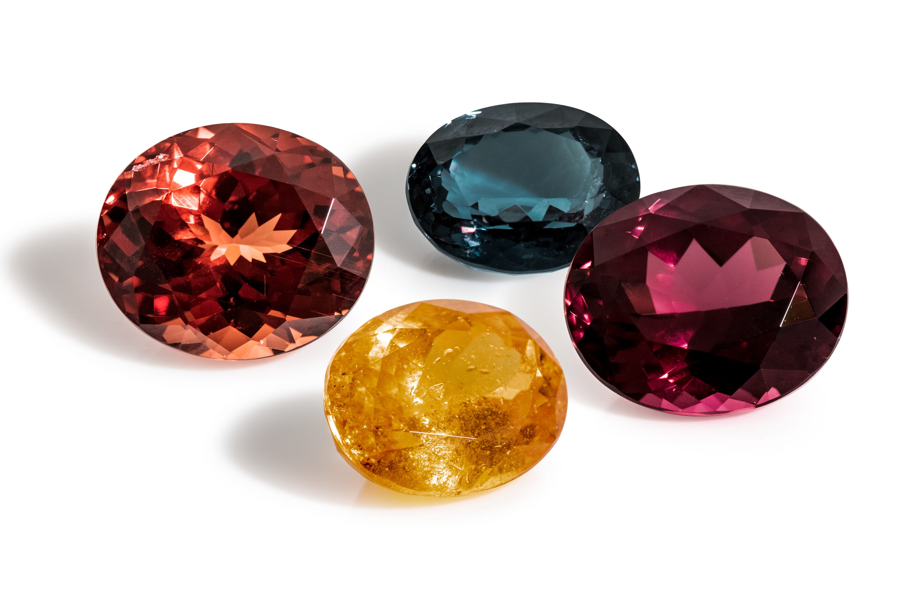 Gemstone Weight vs. Gemstone Size | Gemstones.com