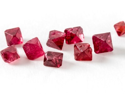 How to Collect Rocks, Minerals and Gemstones Part 1 | Gemstones.com