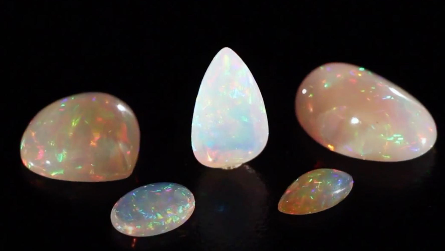 Opal Gemstone Spotlight | Gemstones.com Opal Gemstone Spotlight | Gemstones.com